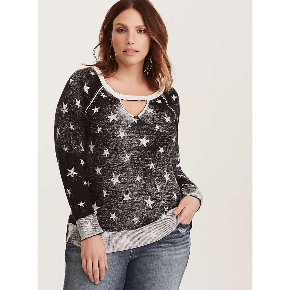 Torrid Plus Size Star Ragian Cut Out Sweater Size 2 - Gem